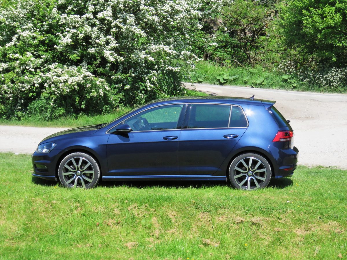 Volkswagen Golf R-Line Edition 2.0-litre TDI 150 PS 6spd DSG 5dr ...