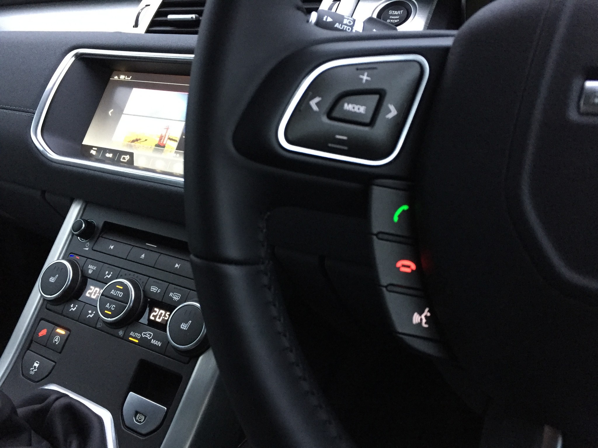 Range Rover Evoque SE Tech TD4 – Review – Car Indicators