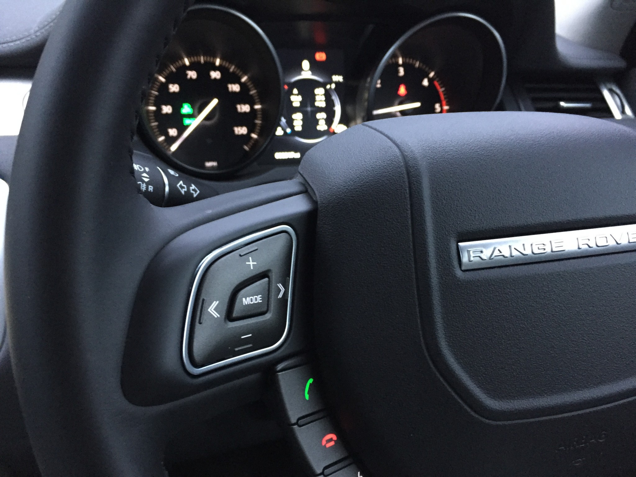 Range Rover Evoque SE Tech TD4 – Review – Car Indicators