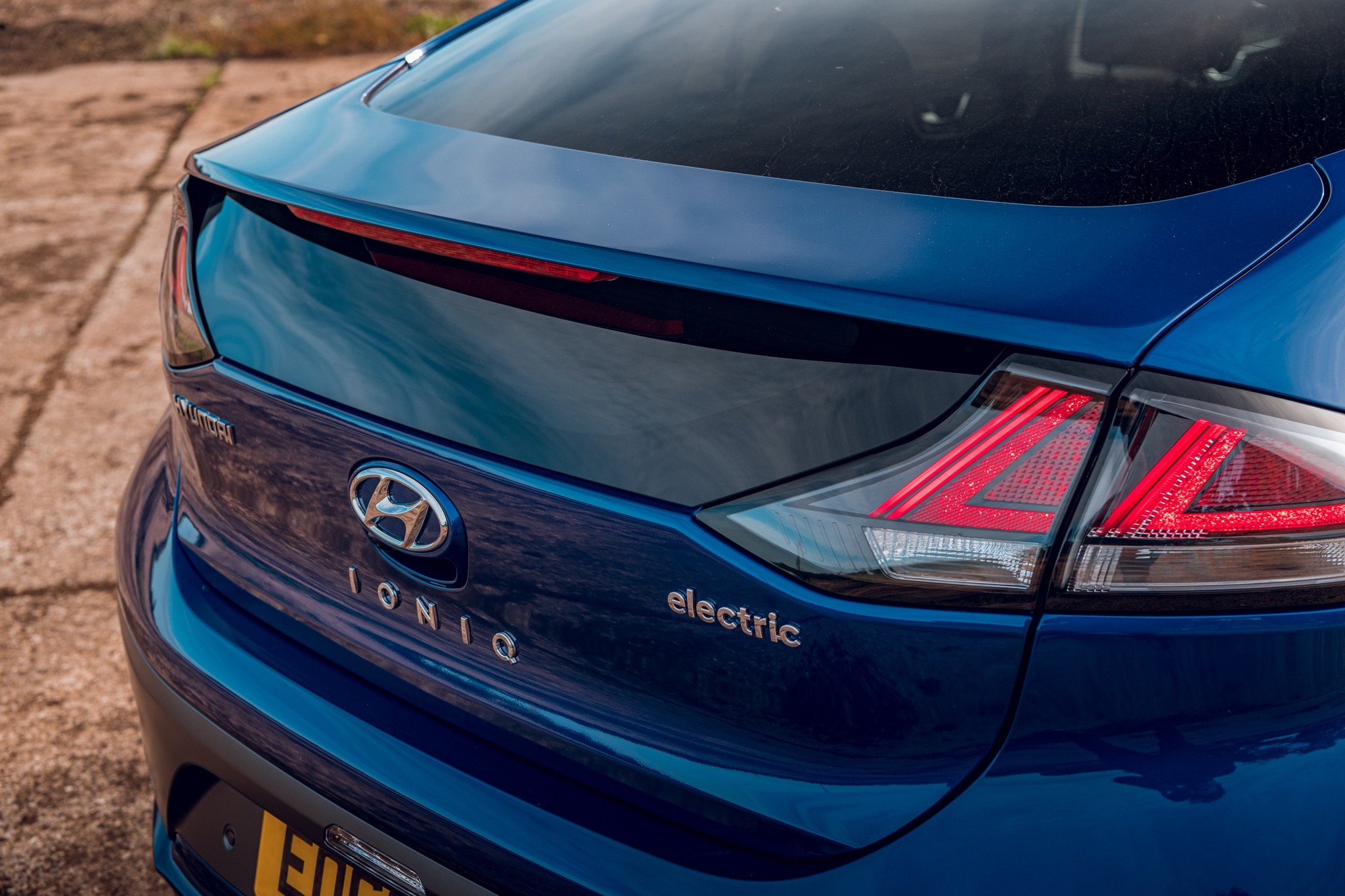 Hyundai Ioniq Electric Premium SE – Review – Car Indicators