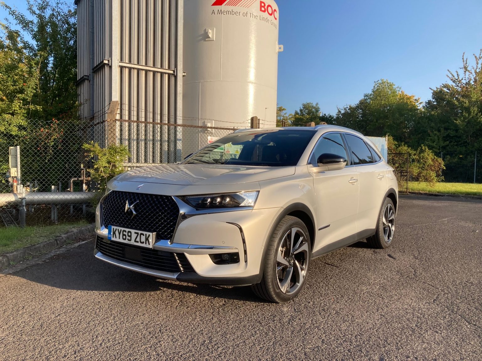 DS7 Crossback Ultra Prestige E-Tense 4×4 – Review – Car Indicators