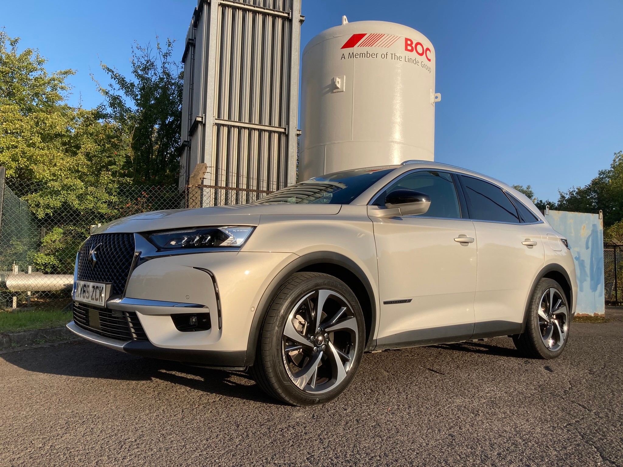 DS7 Crossback Ultra Prestige E-Tense 4×4 – Review – Car Indicators