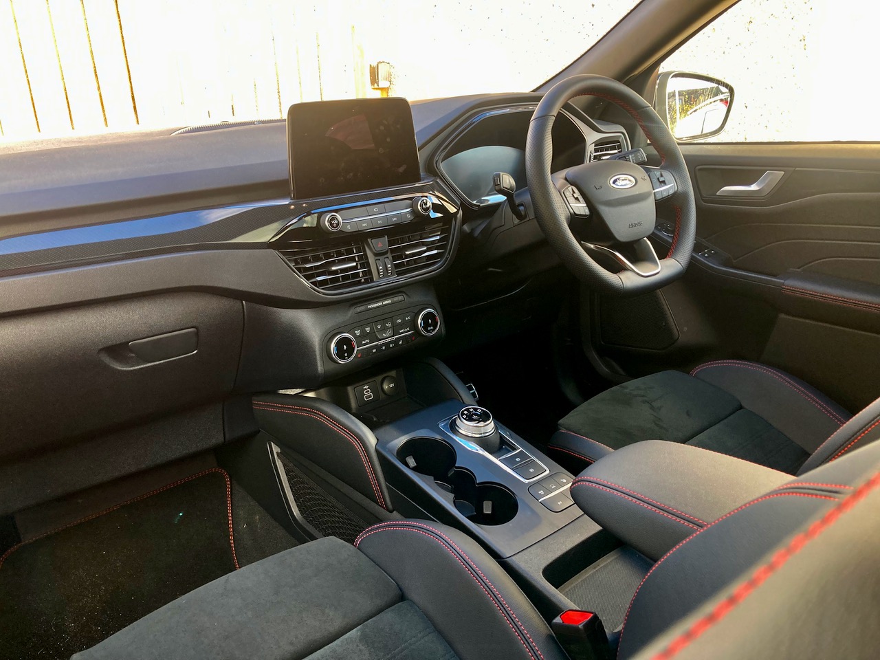 Ford Kuga Black Package Edition – 2.5 Duratec PHEV Automatic – Review ...