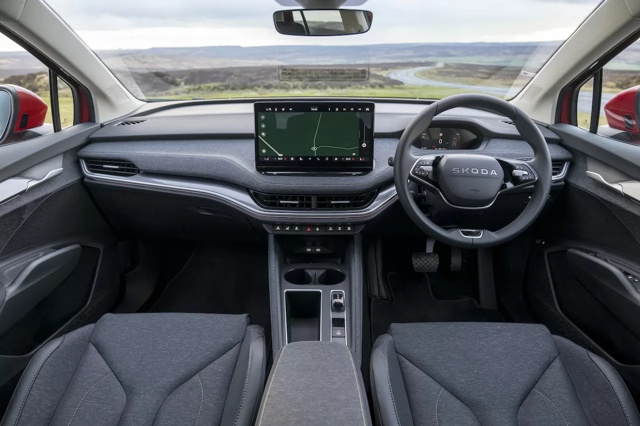 Original-14615-original-12655-skoda-elroq-red-092 – Car Indicators